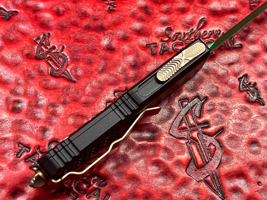 Microtech UTX-85 Jedi Master D/E Green OTF Knife