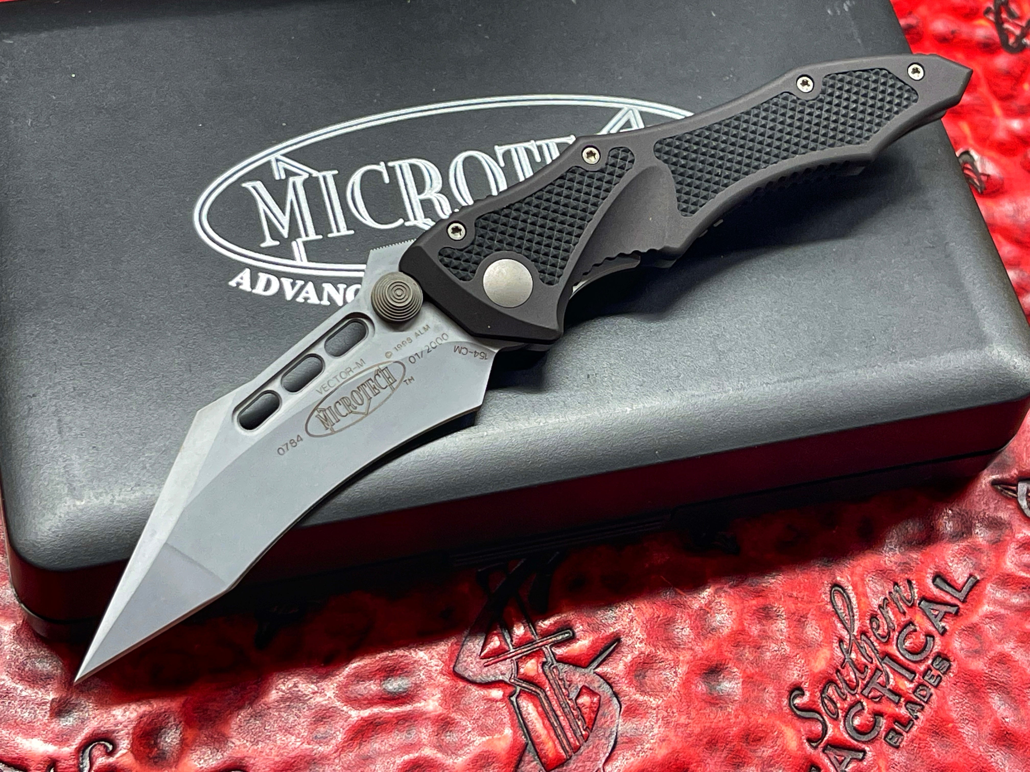 Microtech Vector Silver finish Standard, Vintage manual folding knife