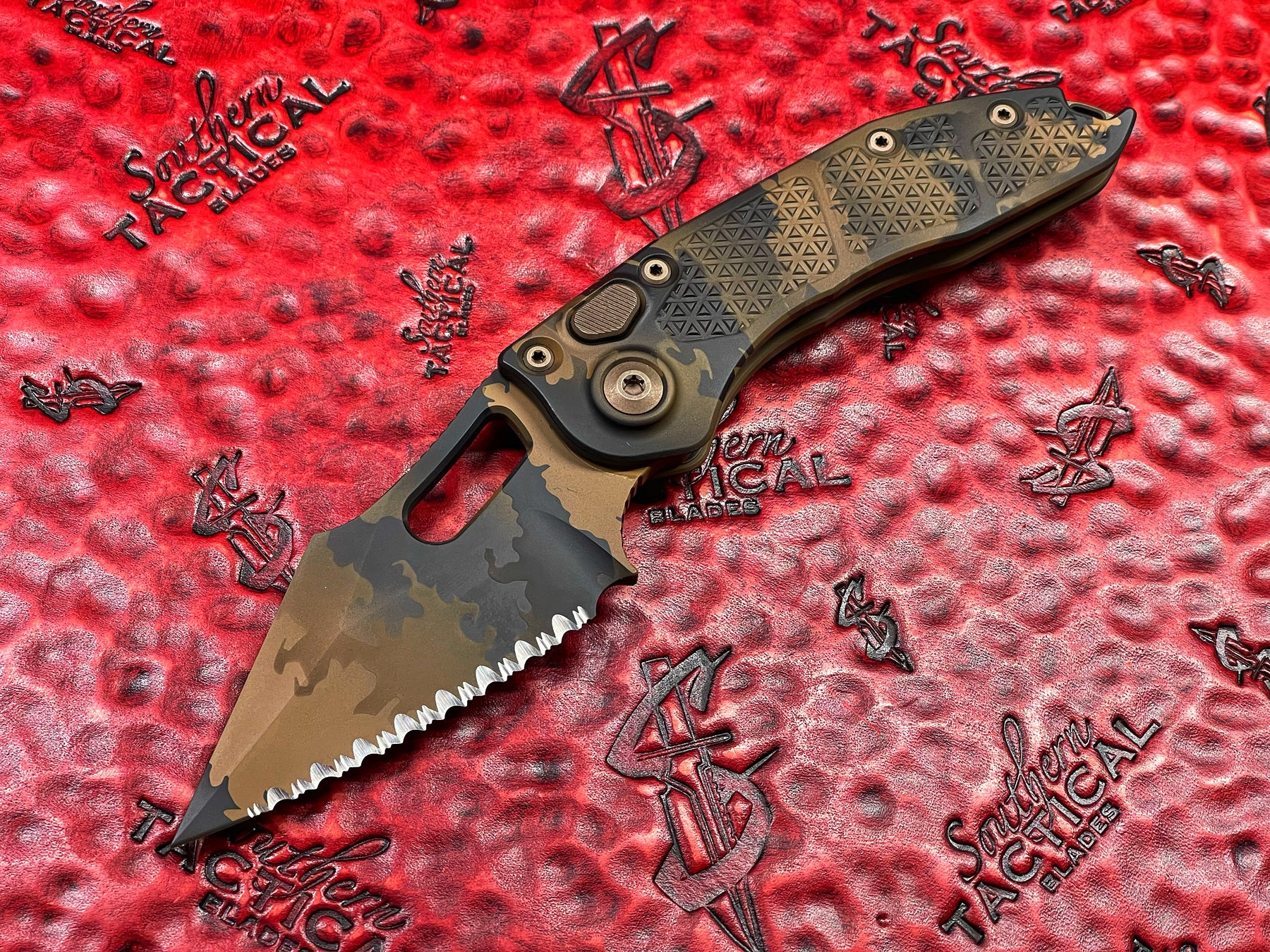 Microtech Stitch Coyote Camo S/E Signature Series Full Serrated