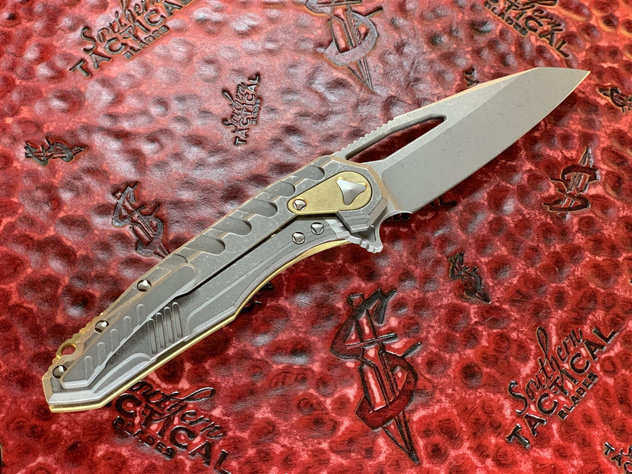 Microtech Sigil MK6 Apocalyptic Standard Brass – SouthernBlades